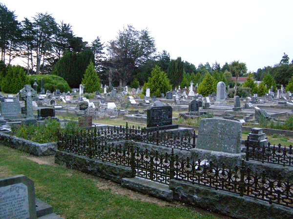 Southland Cemeteries | J Fraser & Sons